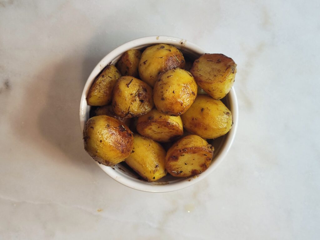 Crispy Pan Fried Potatoes: A Star Side Dish - They Call Me Mini Chef